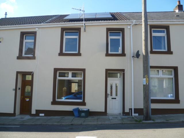 3 Bedroom Terraced To Let in Treharris, CF46 6TE | First 4 Rentals